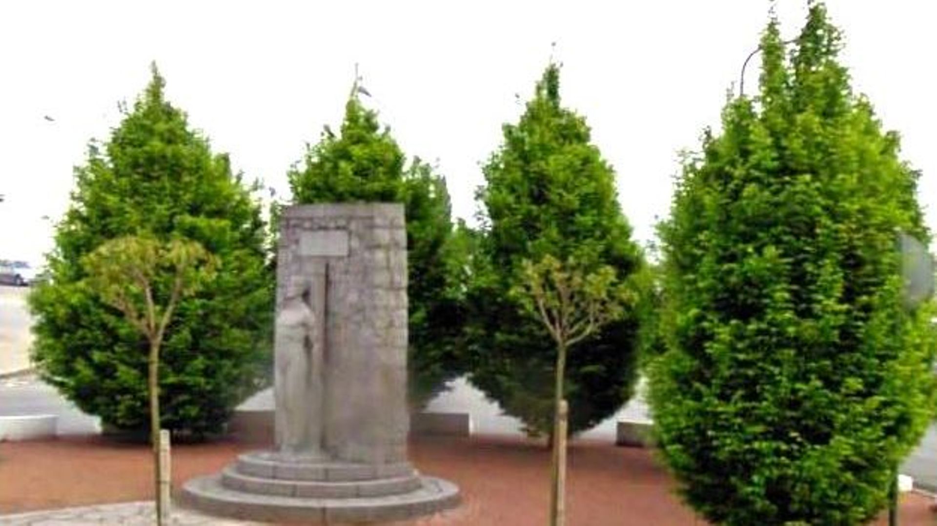 Il y a 75 ans, on découvrait le charnier du Diarbois à Jumet - RTBF Actus