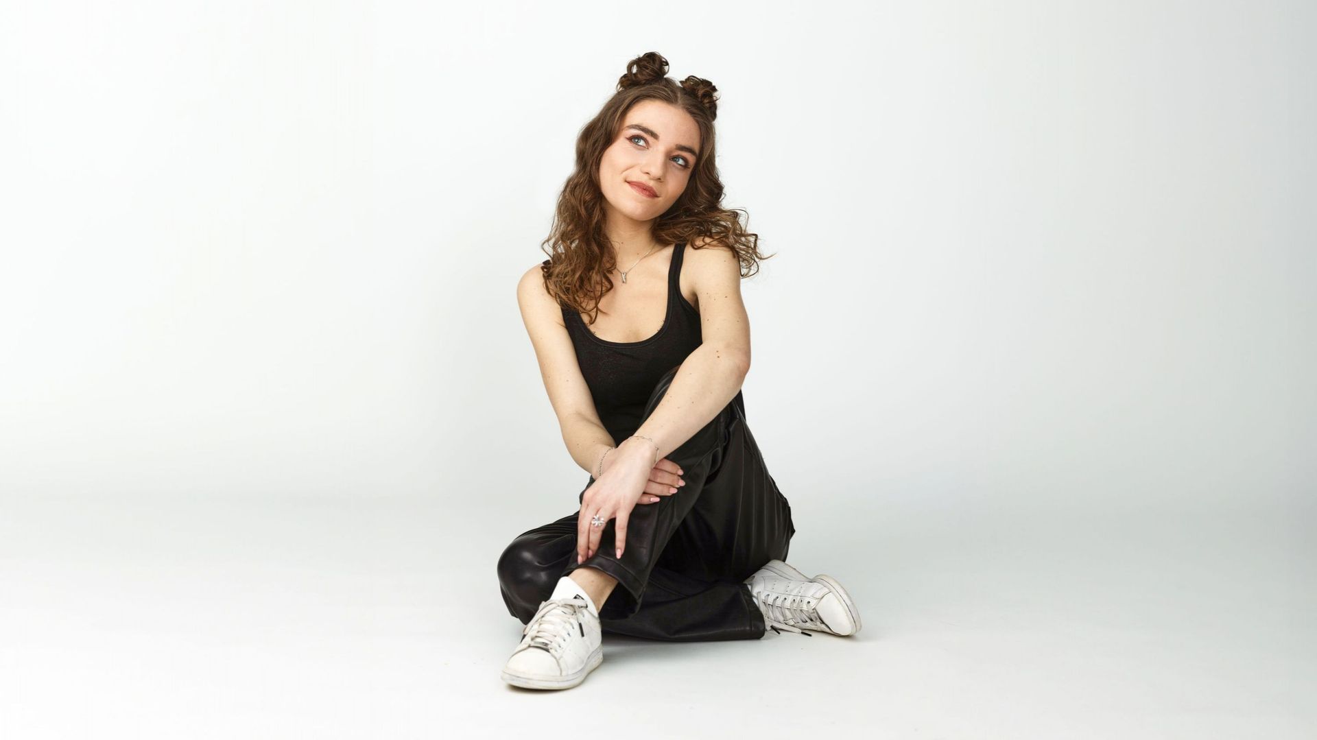 Louane se confie sur sa préparation à l’Eurovision : 'J’espère que je ...