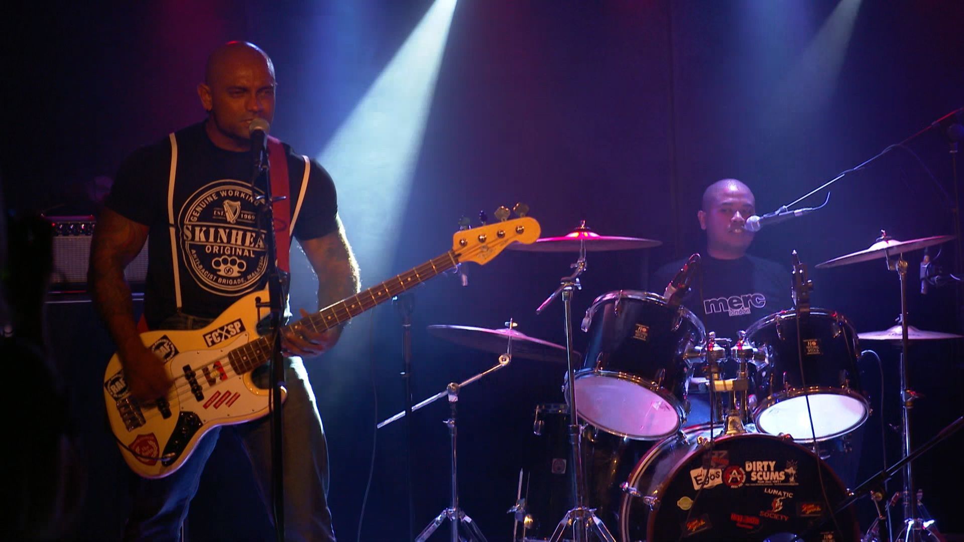 Rude #3 : Skinheads et musulmans : 'The Bois' fracassent les clichés ...