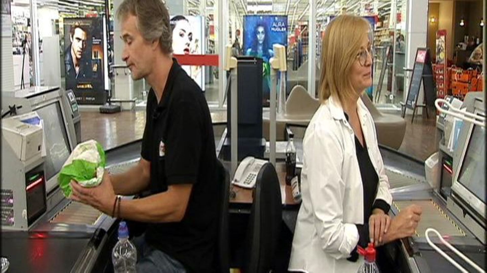 Caissièr(e) de supermarché : un métier que l'on a testé ! - RTBF Actus