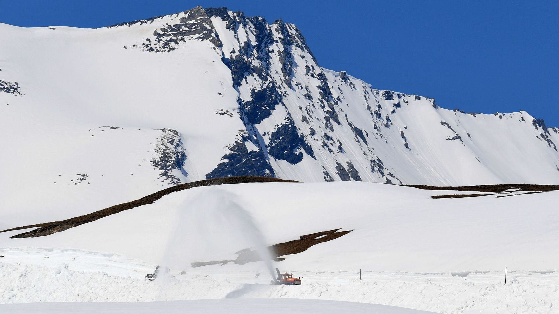 Haute-Savoie: deux pisteurs décèdent dans l'explosion de dispositifs ...