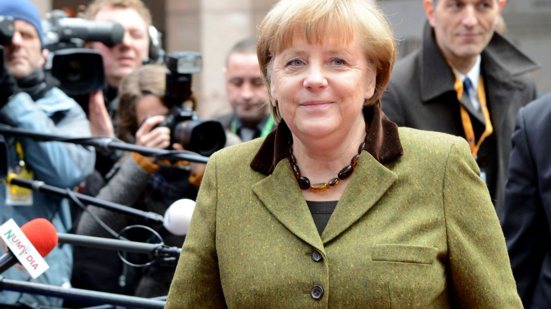 Allemagne: Angela Merkel en route pour un troisième mandat - RTBF Actus