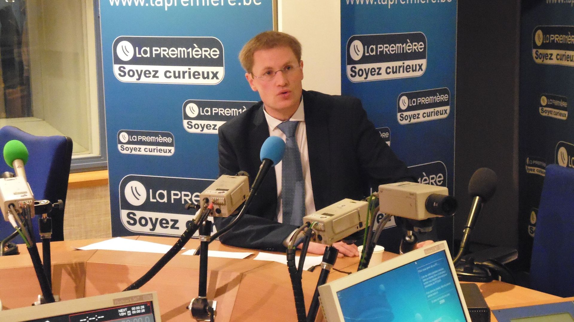 Jean Faniel: 'Le fédéral favorise certains groupes sociaux' - RTBF Actus