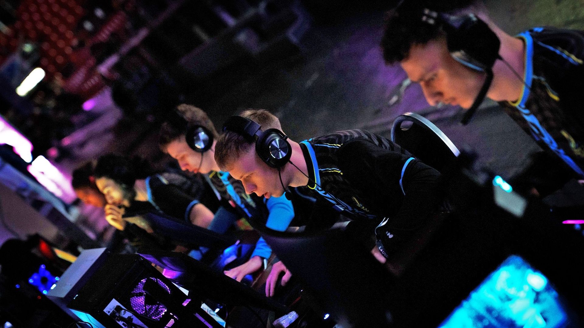 Louvard Game : Le tournoi 'Rainbow Six : Siege' de l'année depuis Liège ...