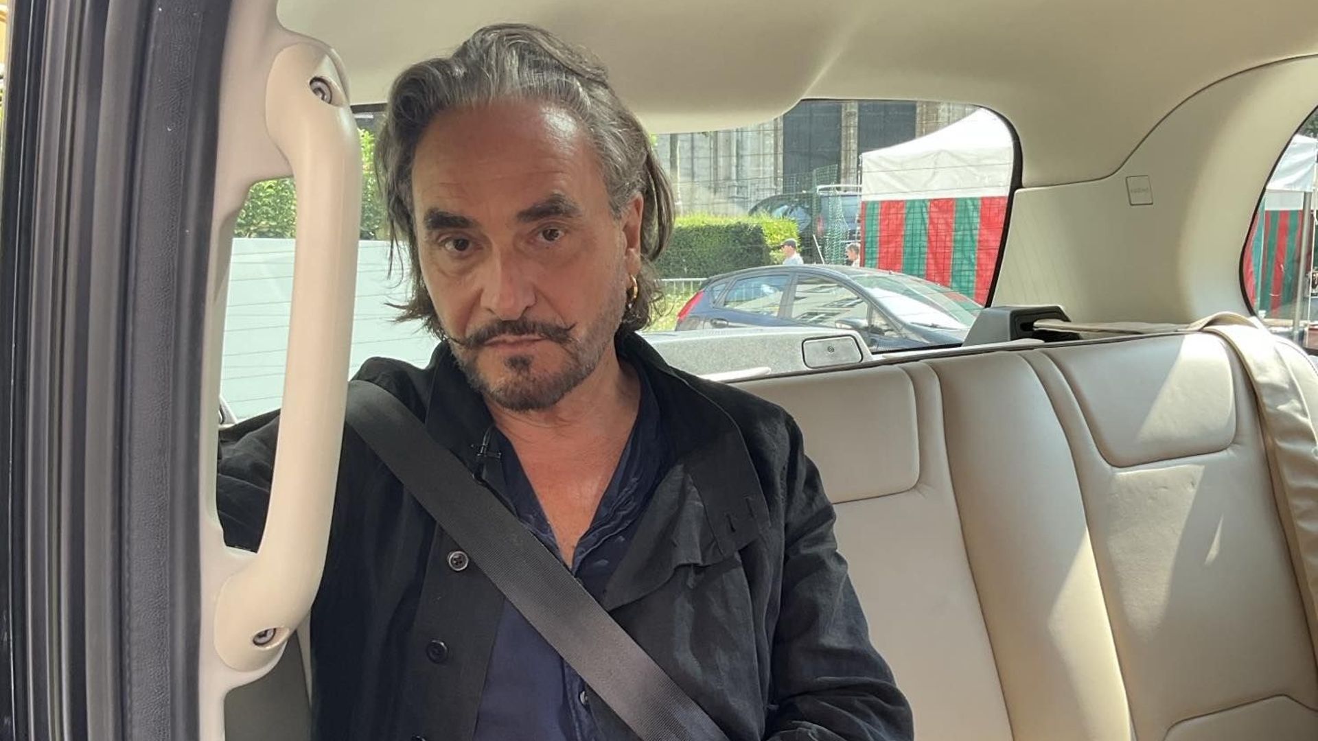 Stephan Eicher dévoile ses origines gitanes, un secret de famille passé ...