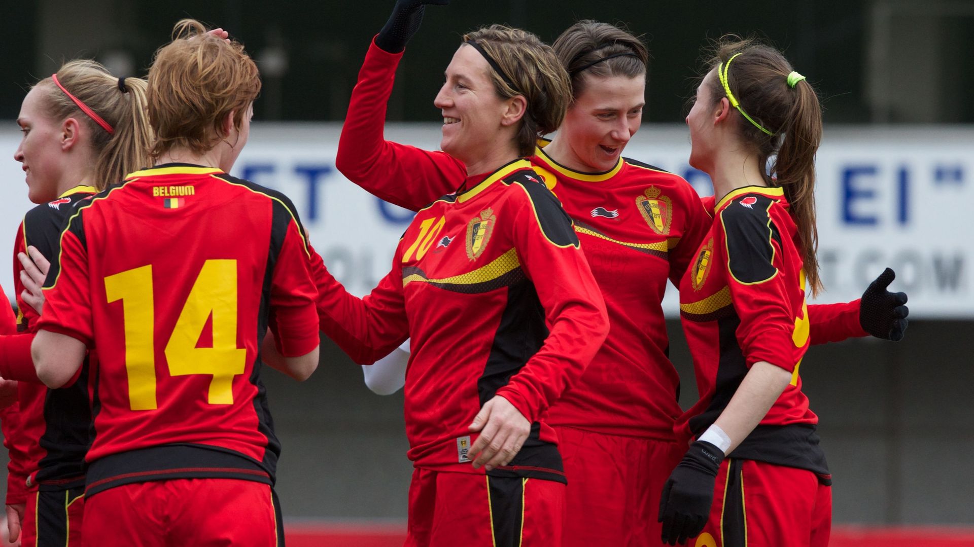 Les Belgian Red Flames s'imposent en Grèce - RTBF Actus