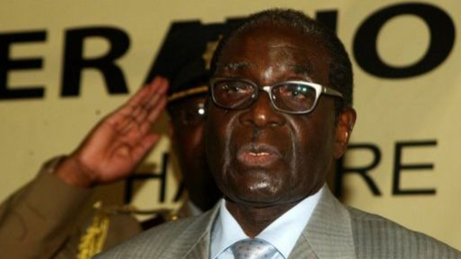 Zimbabwe: un gang de violeuses sème la panique - RTBF Actus