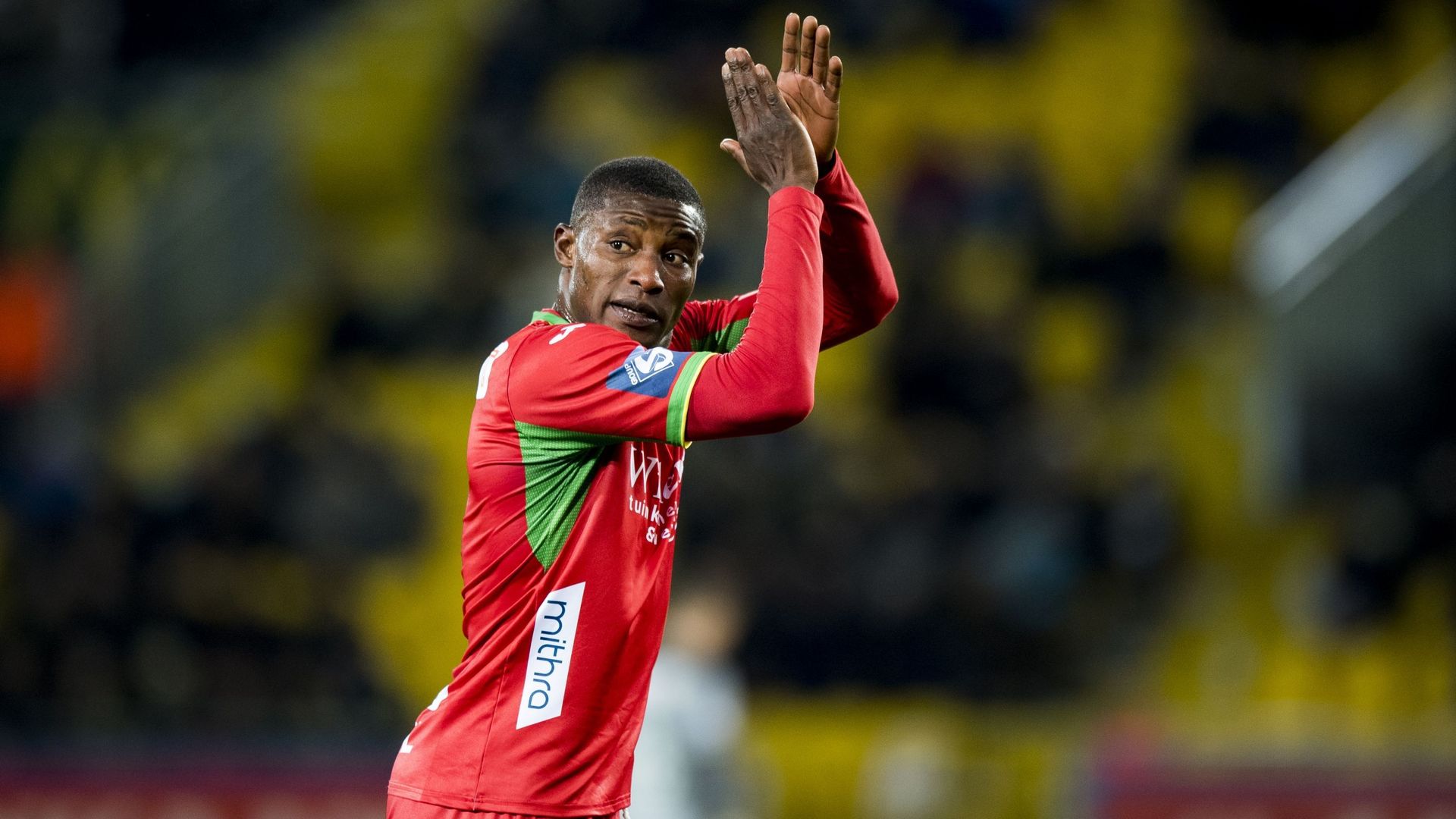 Sans club depuis plusieurs mois, Joseph Akpala revient à Ostende