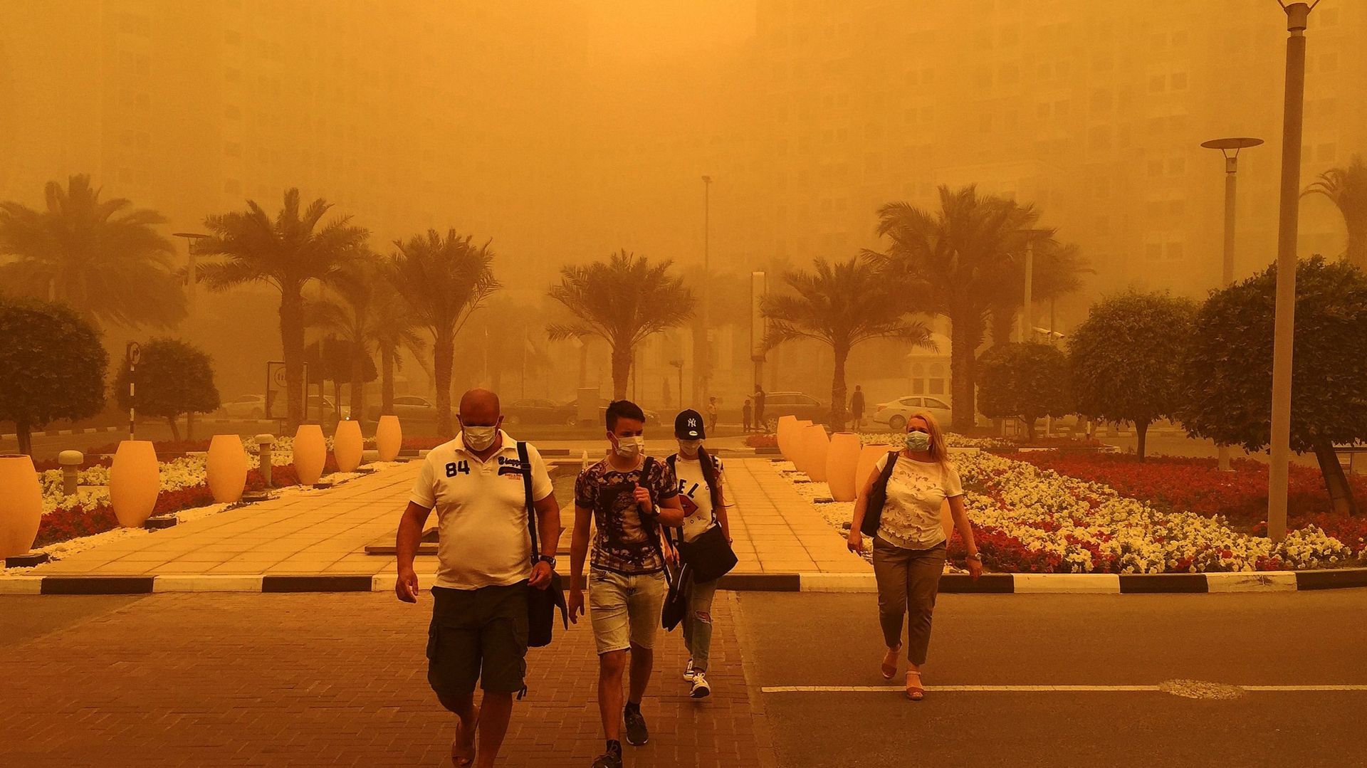 Impressionnantes tempêtes de sable en Chine et à Dubaï (Vidéo) - RTBF Actus