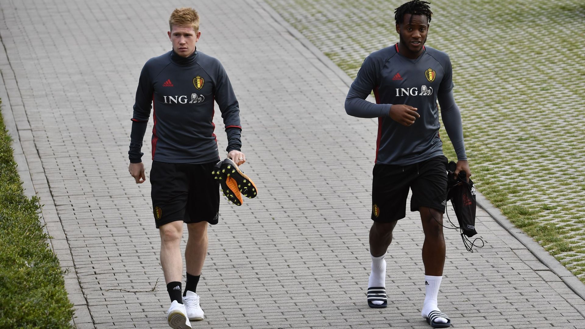 Diables rouges: Kevin De Bruyne et Michy Batshuayi rejoignent le groupe ...