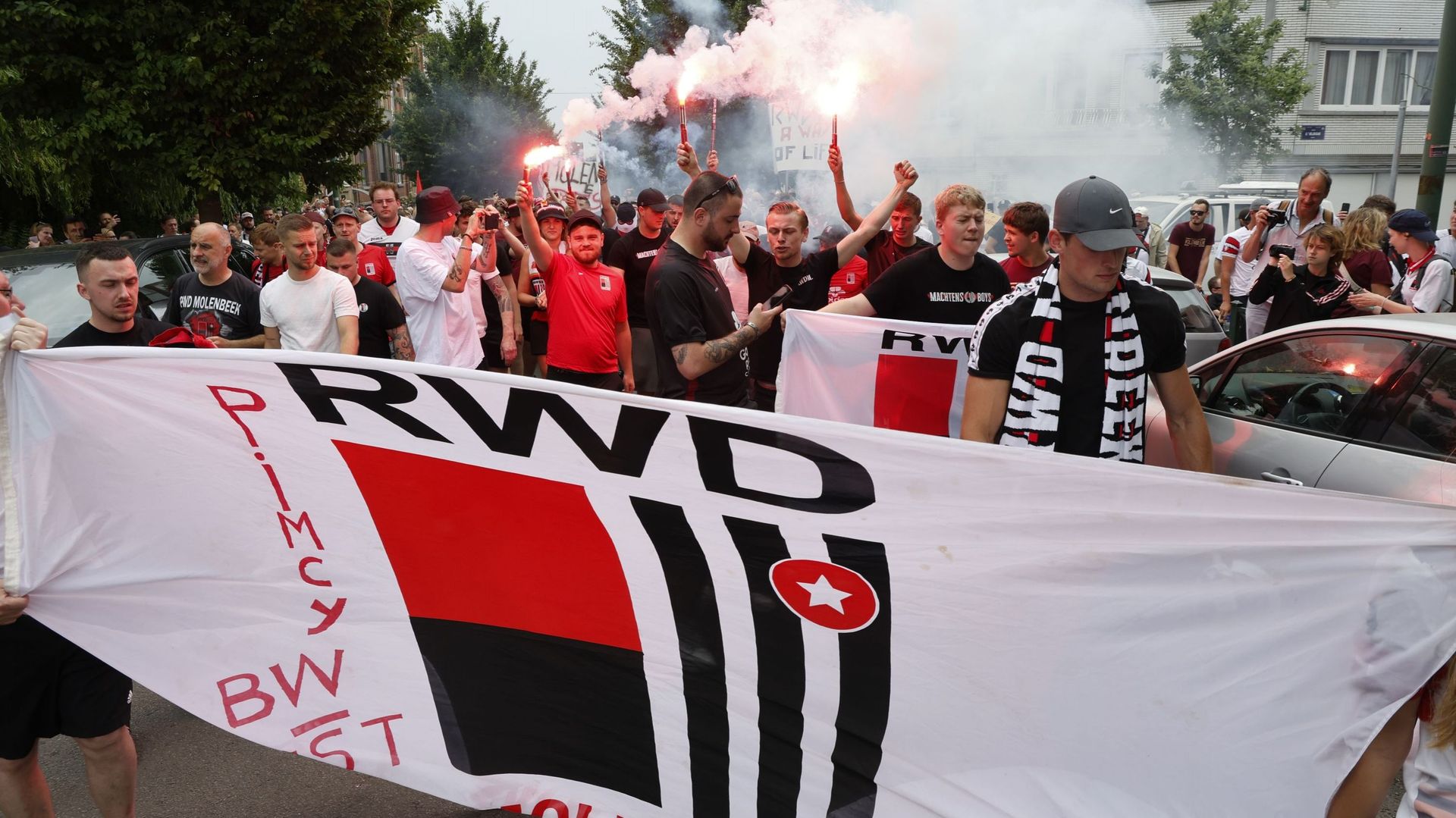 Exit le RWDM, place au Daring Brussels : une décision marketing de John Textor, qui fait fi de l ...