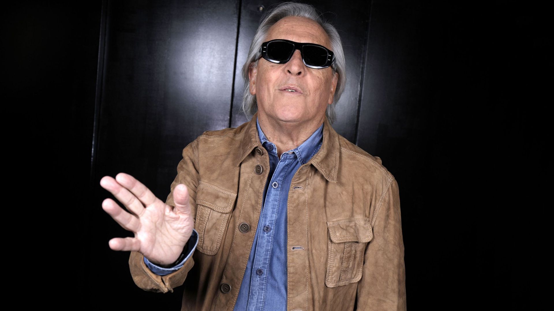 Gilbert Montagné donne de ses nouvelles après une lourde chute sur ...