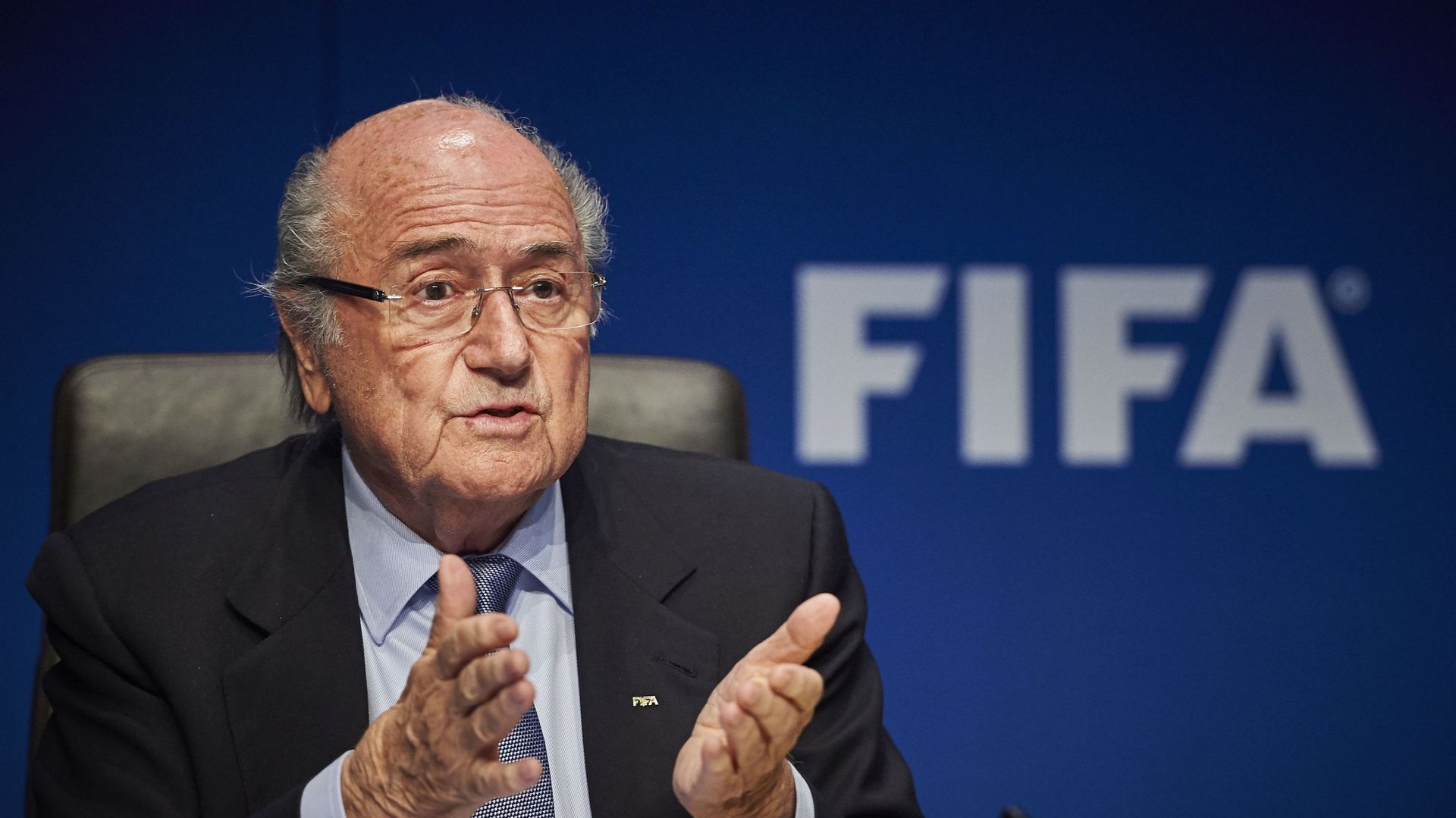 Fifa/corruption: Blatter serait visé par une enquête du FBI - RTBF Actus