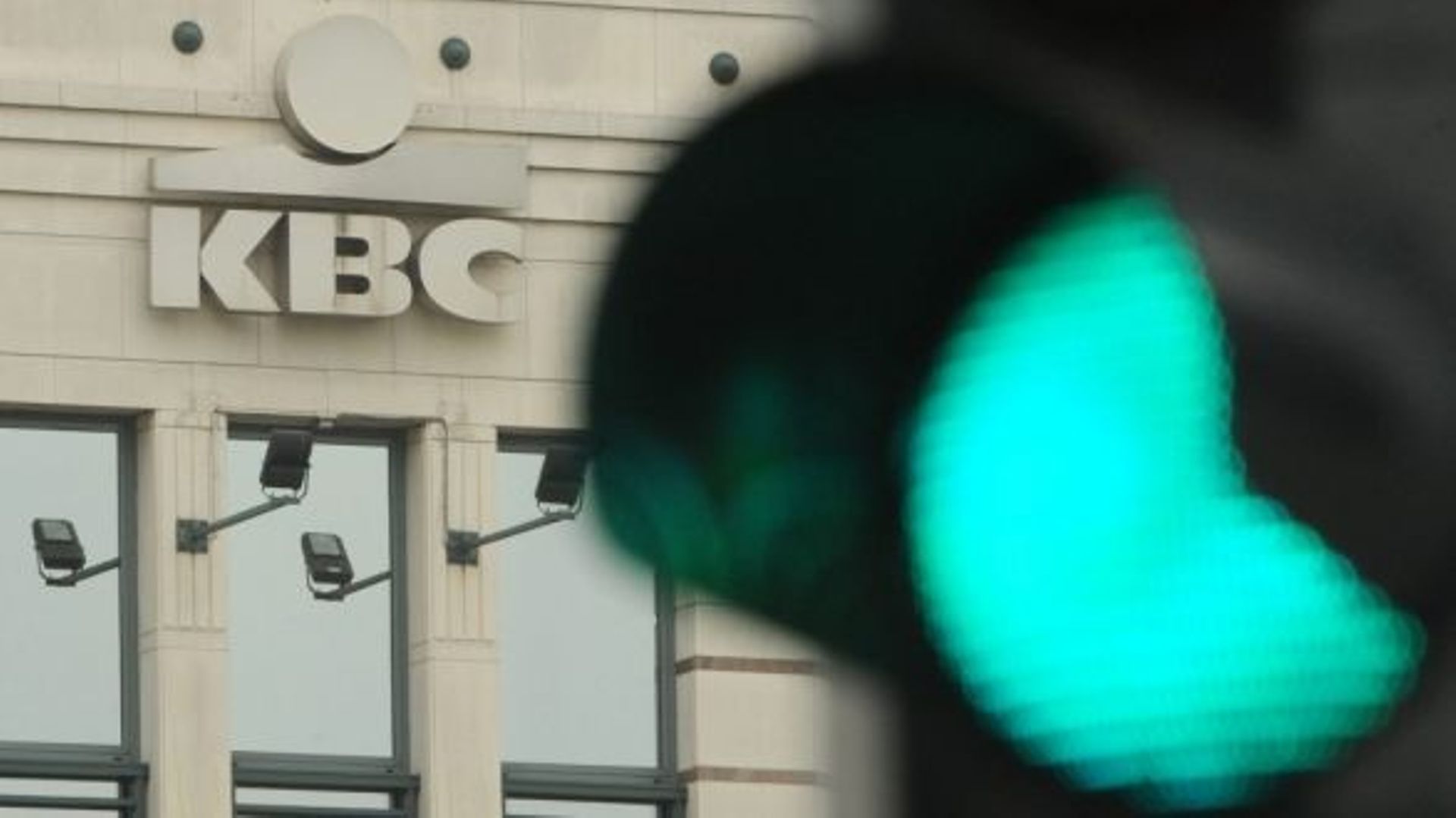 L'Etat a trouvé un accord pour un plan de soutien à la KBC - RTBF Actus