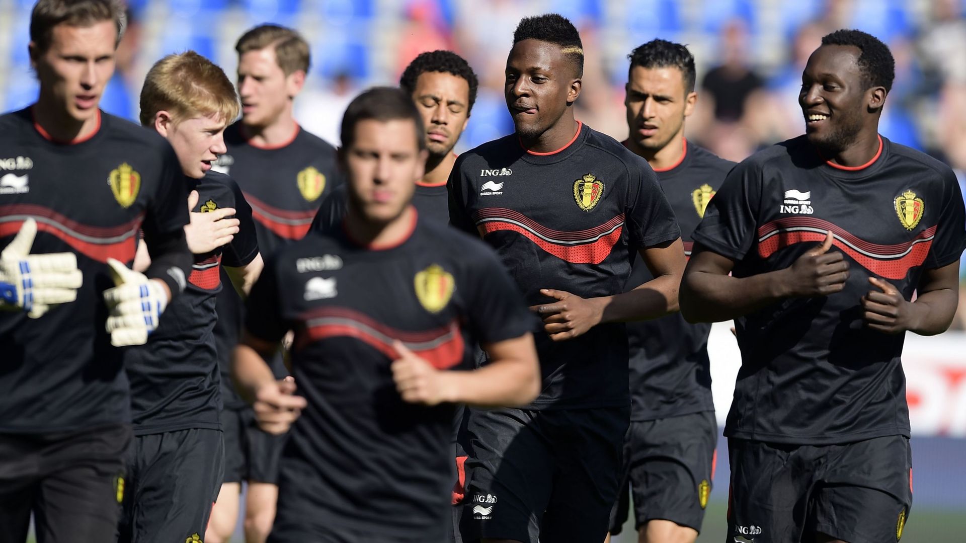 Les Diables Rouges sont arrivés à Genk - RTBF Actus