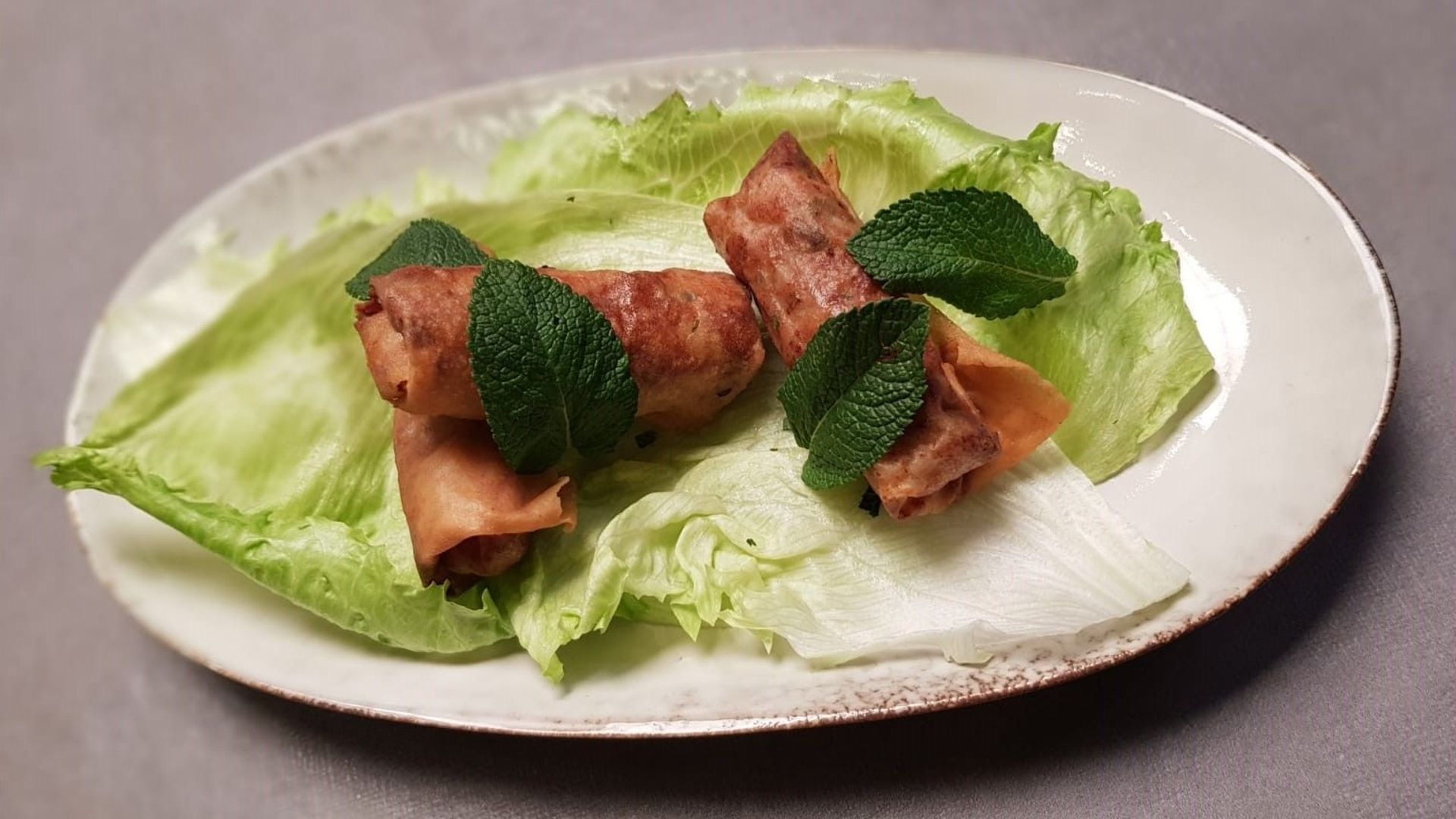 Tuto du chef : Nems porc crevettes - RTBF Actus