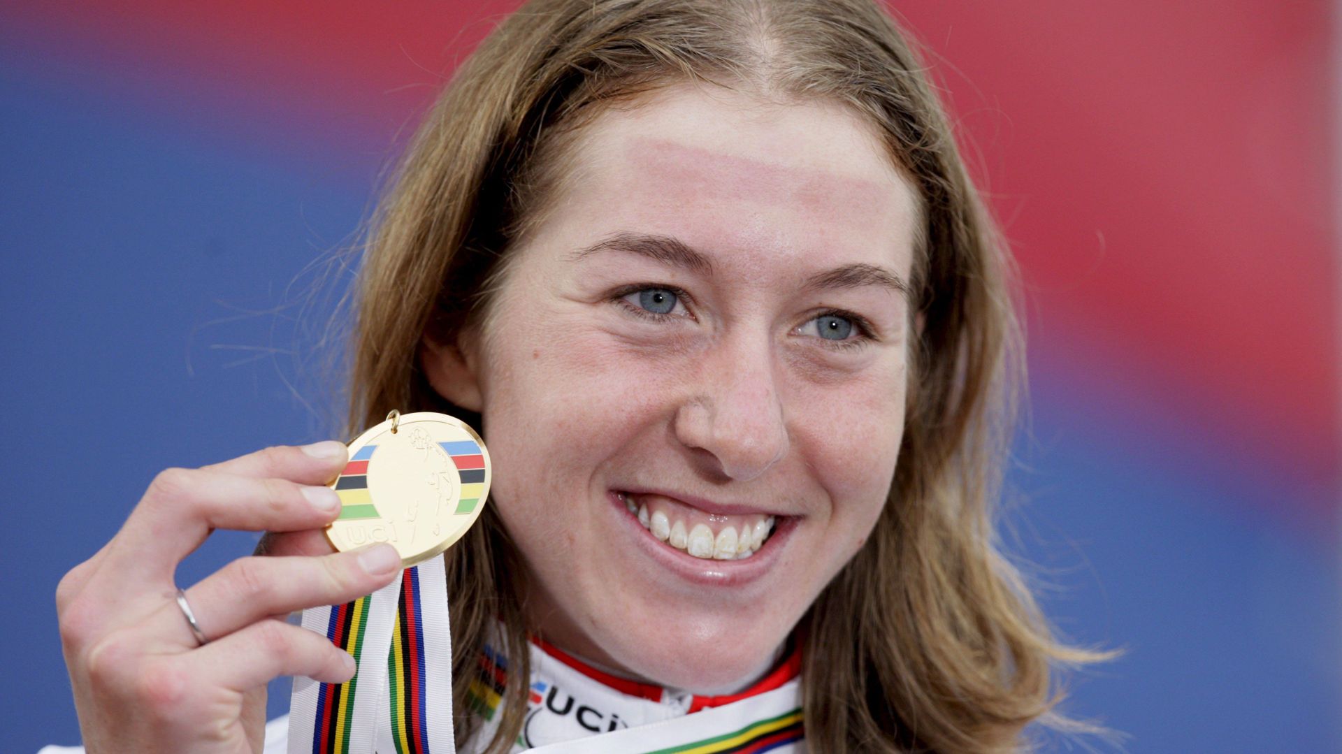 Nicole Cooke se retire et fustige Armstrong