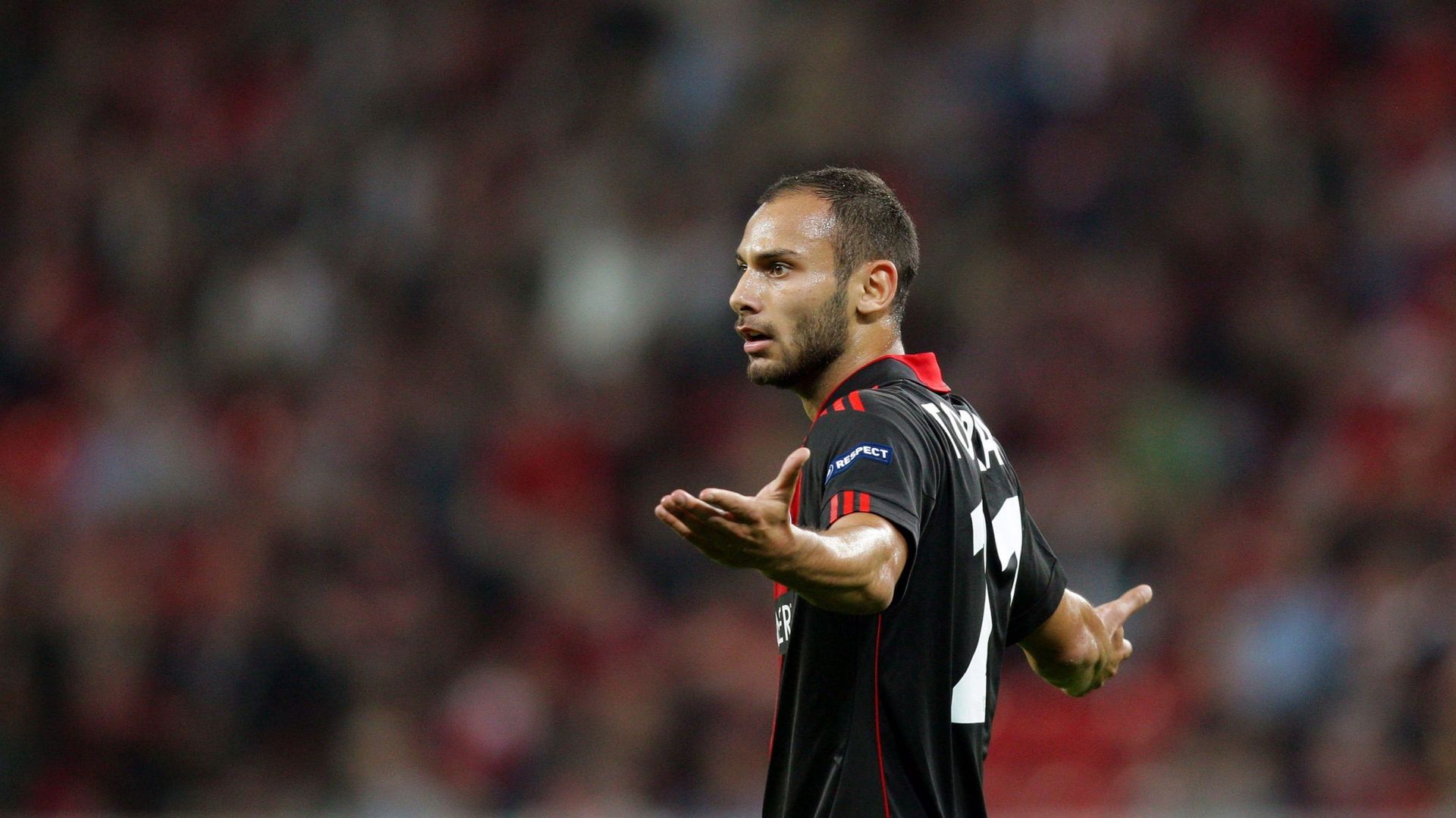 Leverkusen prolonge Toprak jusqu'en 2018 - RTBF Actus