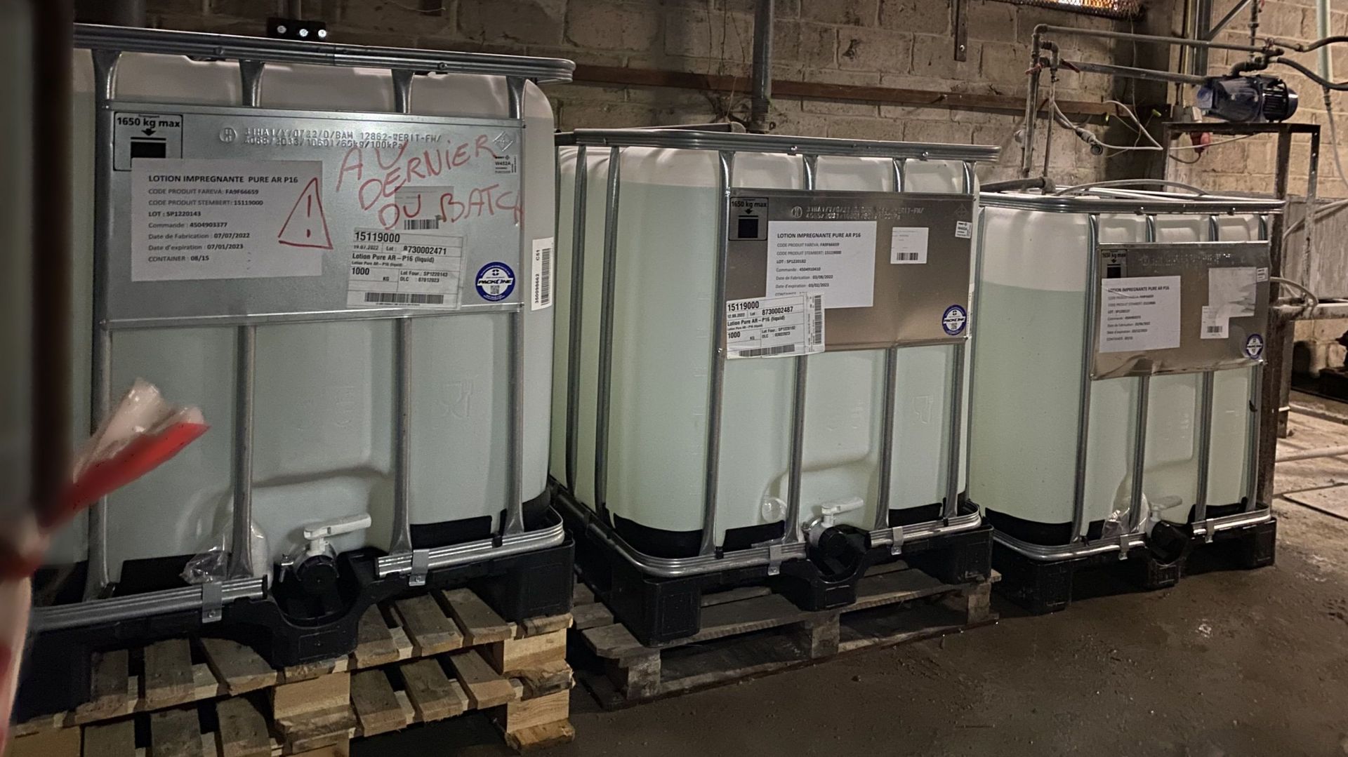 Minium de plomb et gaz : pollution au Val Saint-Lambert ? - RTBF Actus