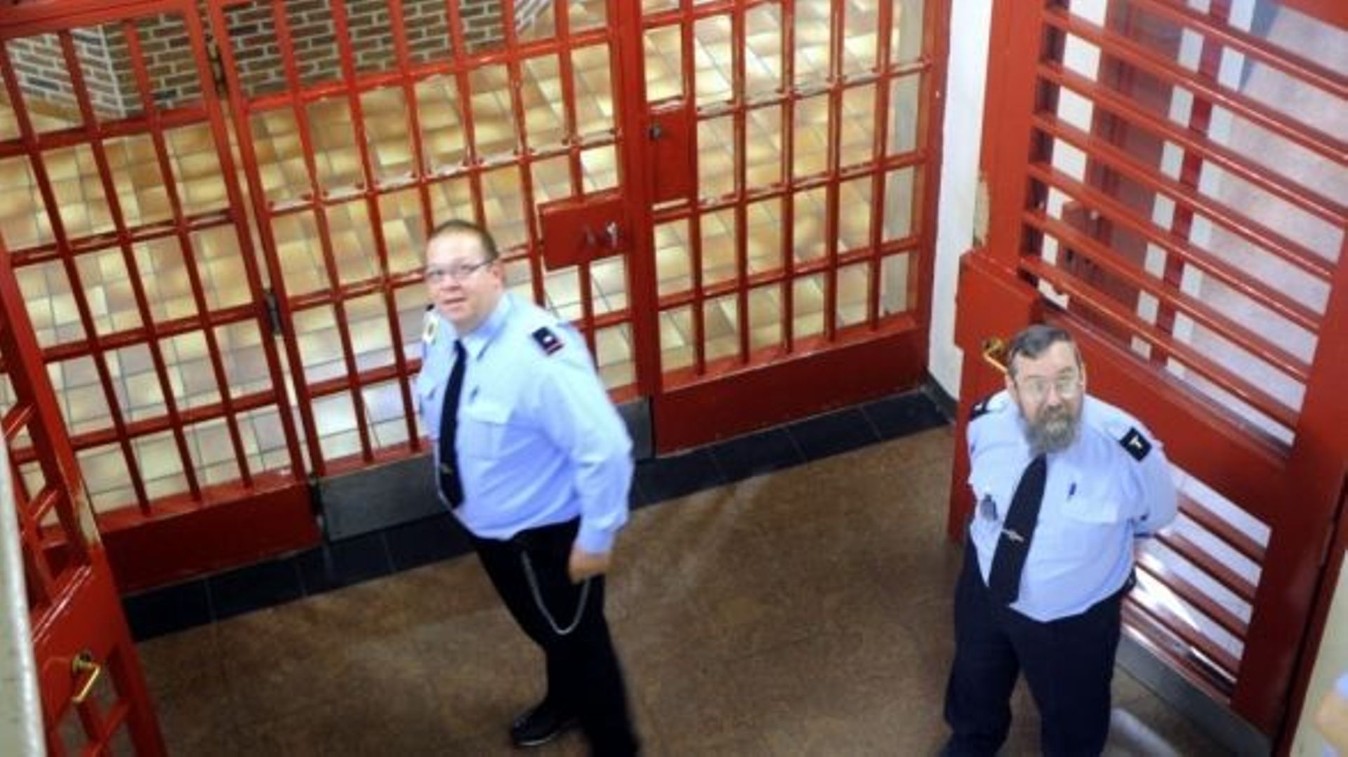 La barre des 10 000 détenus franchie dans les prisons belges - rtbf.be