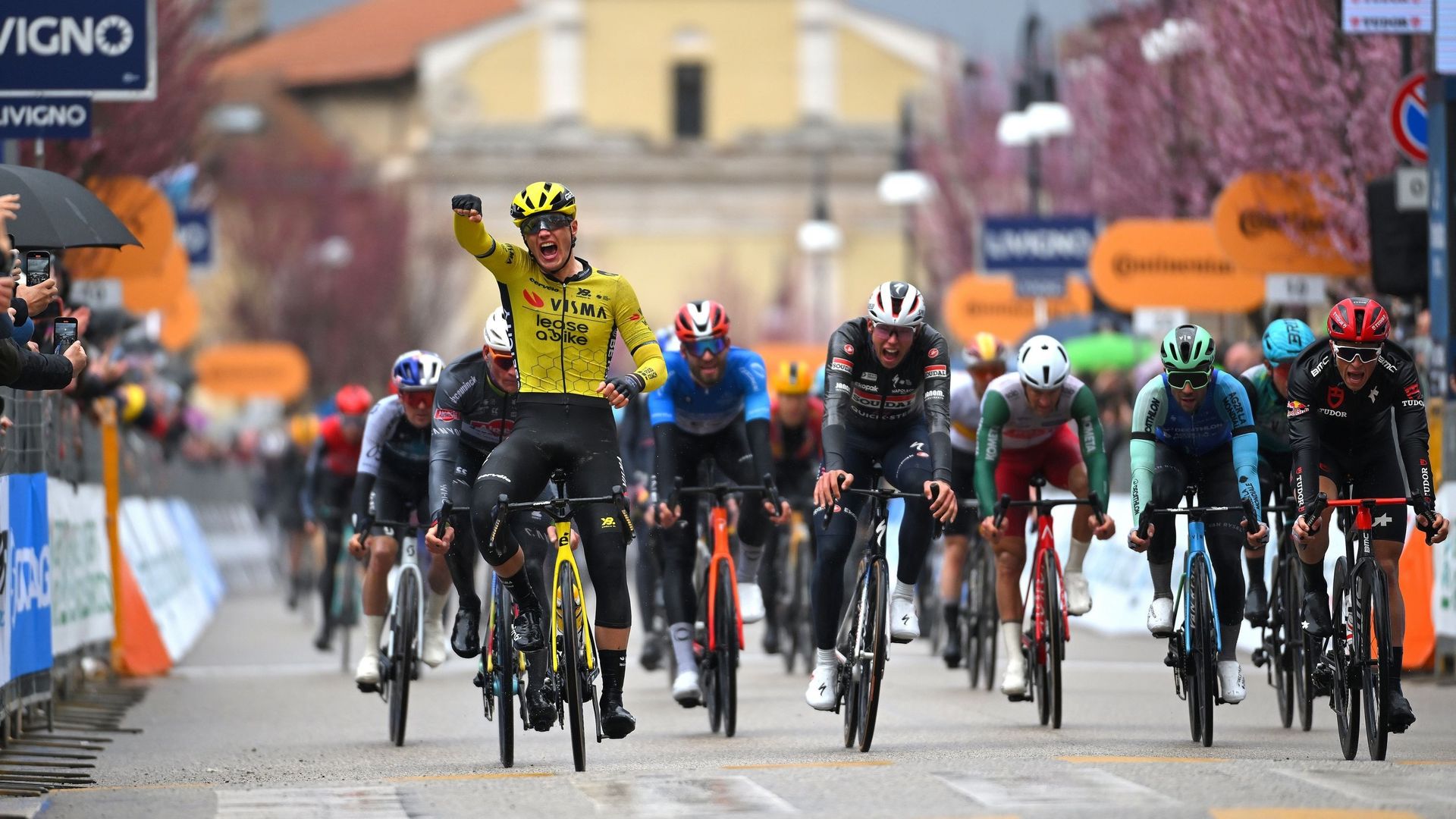 Tour des Asturies : Steff Cras décroche sa 1ère victoire pro et fait ...