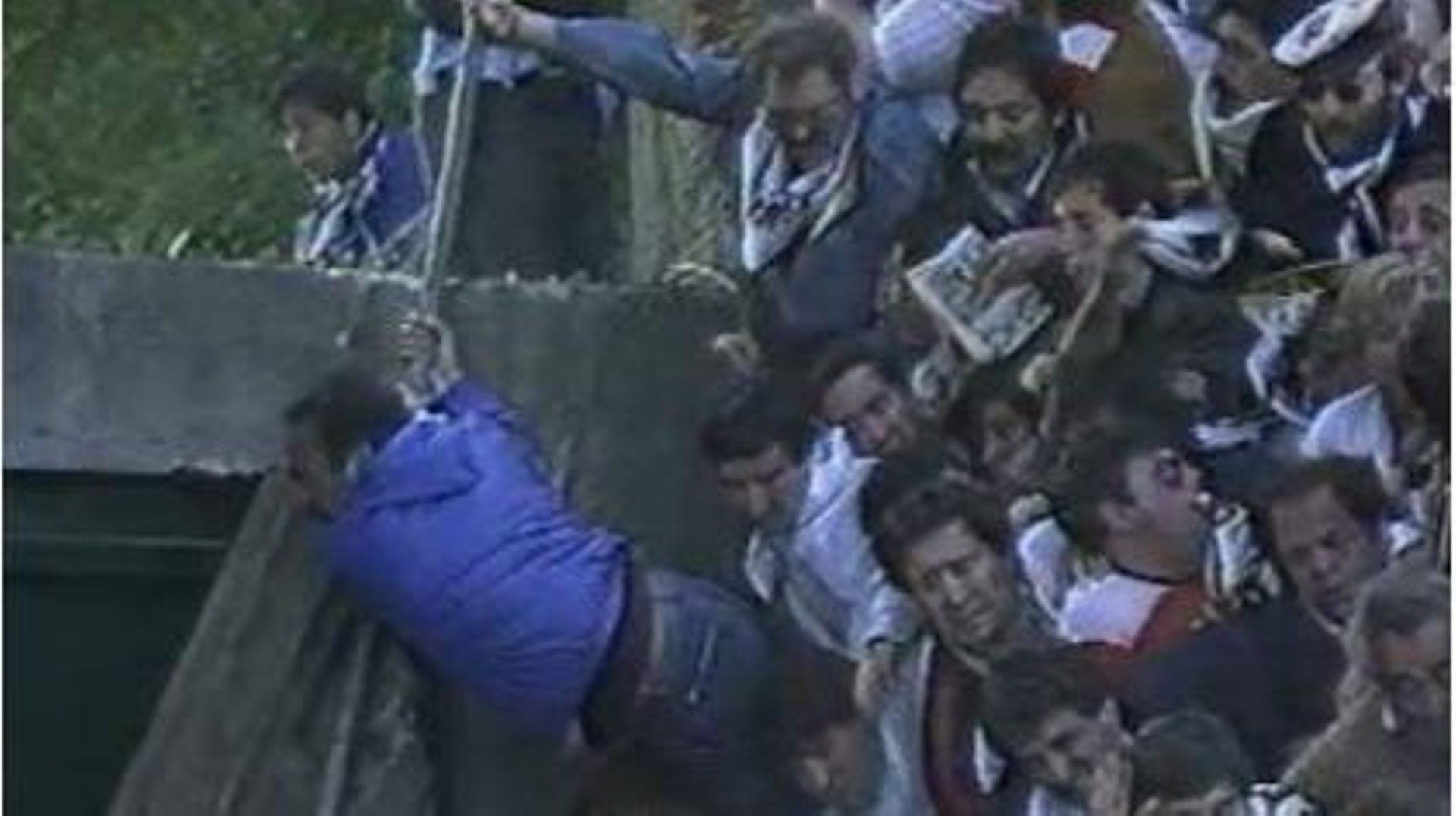 Drame du Heysel, il y a 34 ans : Retour sur les événements - RTBF Actus