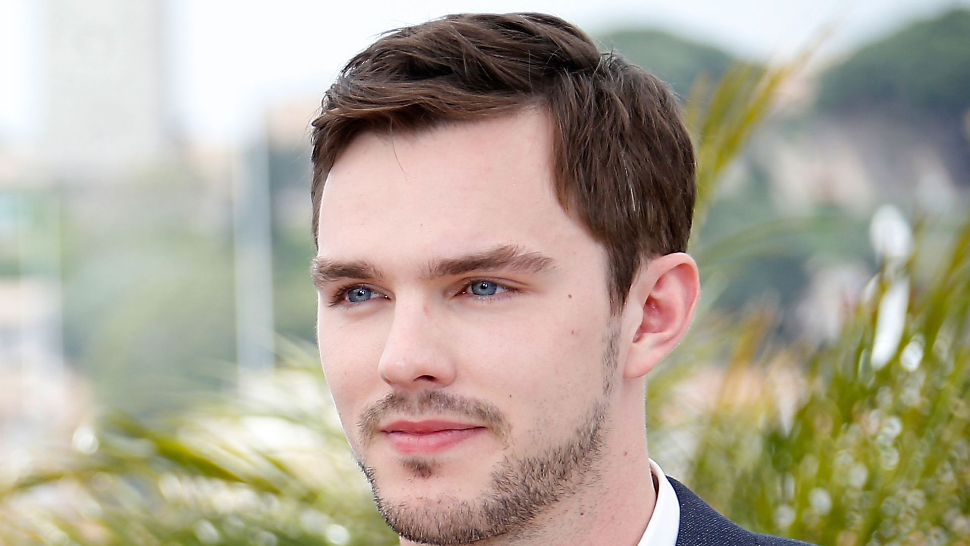 Nicholas Hoult prêt à tout dans 'Kill Your Friends' - RTBF Actus