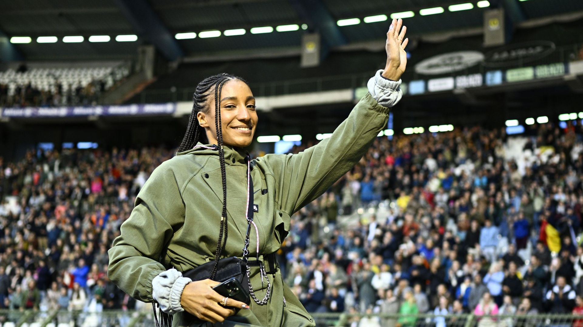 Elien Vekemans bondit à 4m61 et améliore son record de Belgique du saut ...