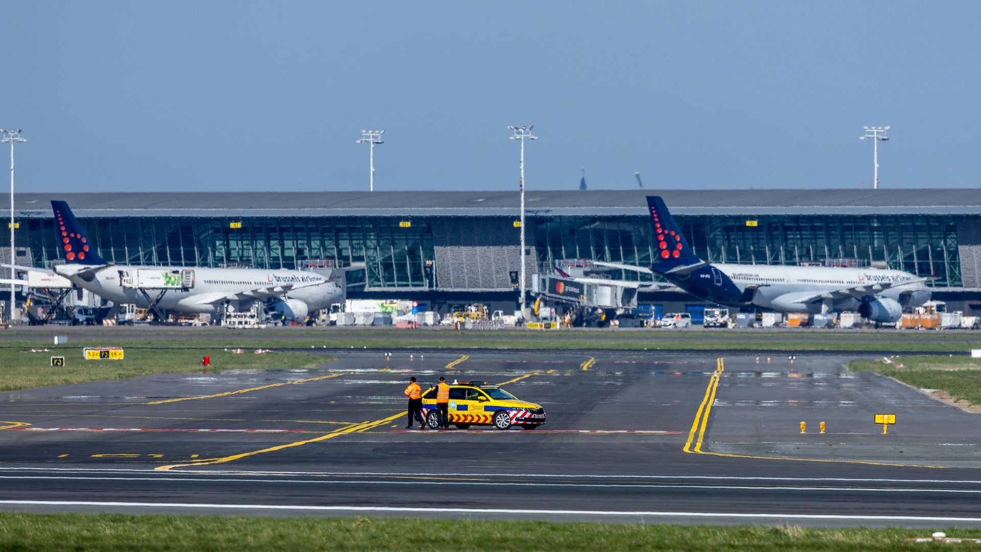 Amy sparkles more nude exploring her socials helped build