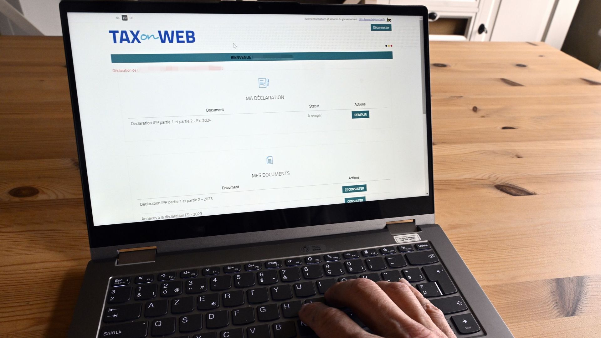 Près de 6500 signalements de faux sites de vente en ligne : comment les ...