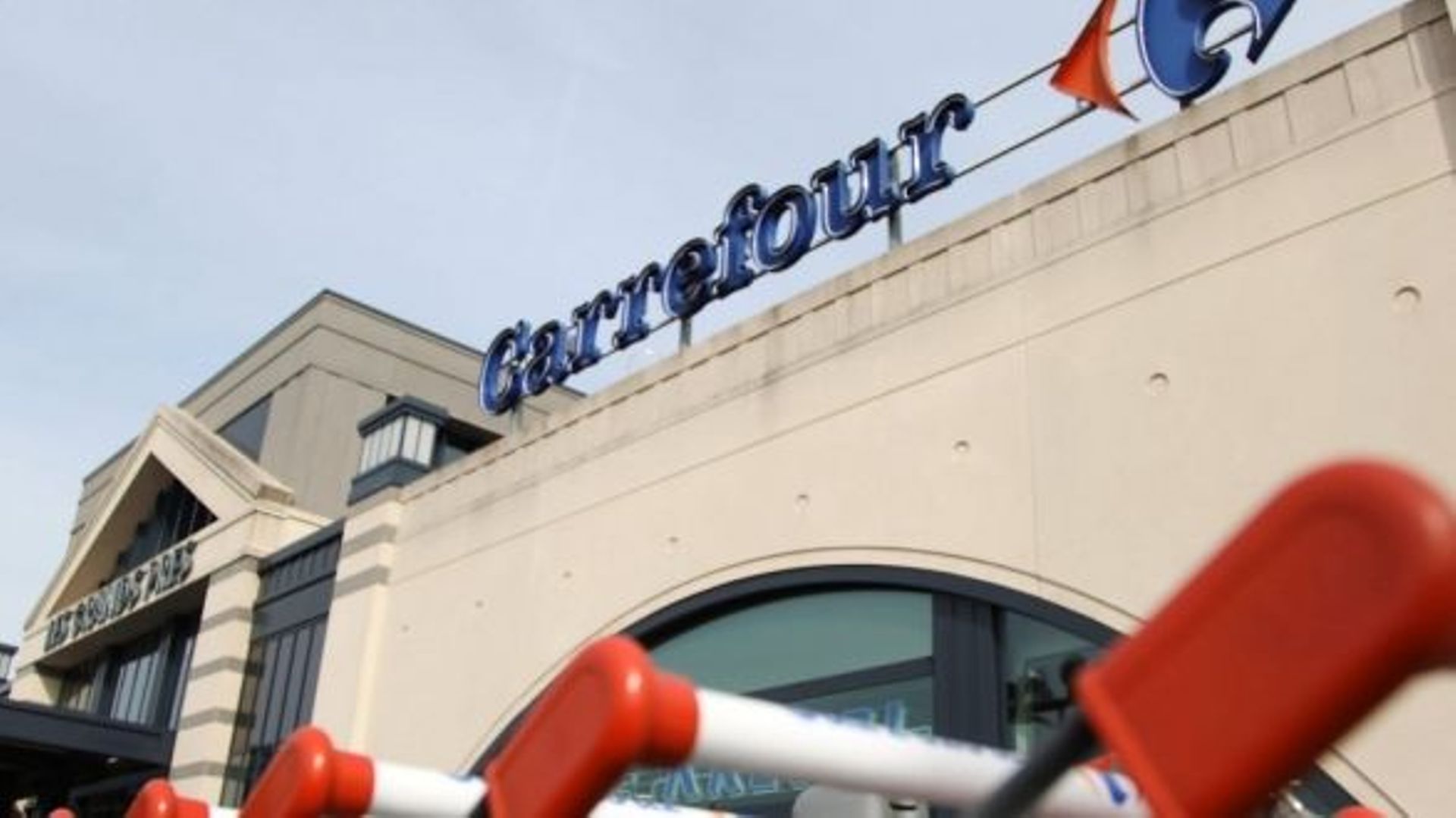 Projet d'accord Carrefour: 16 fermetures et garantie d'emploi - rtbf.be