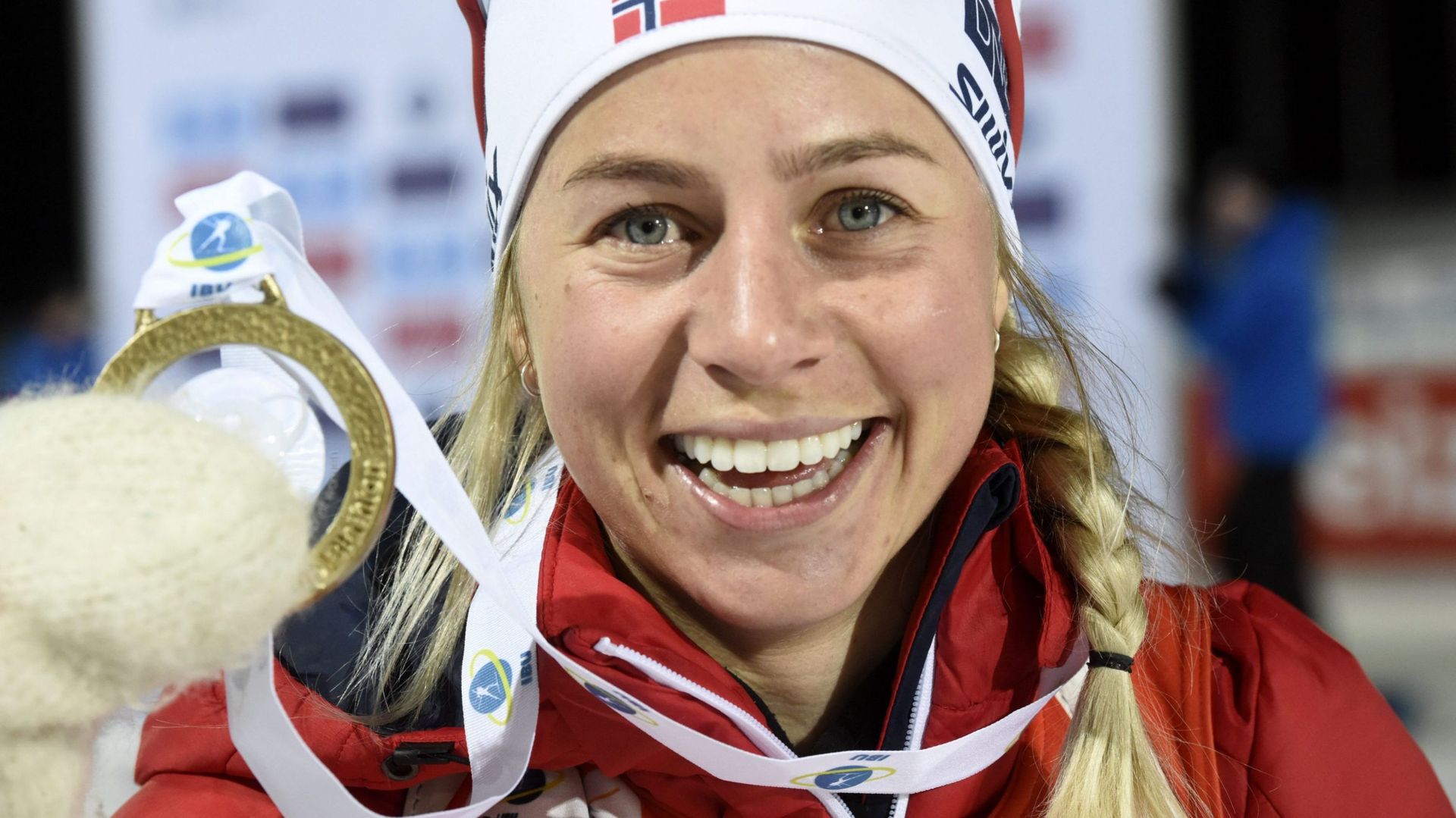 Eckhoff remporte la mass start, le Petit Globe pour Koukalova