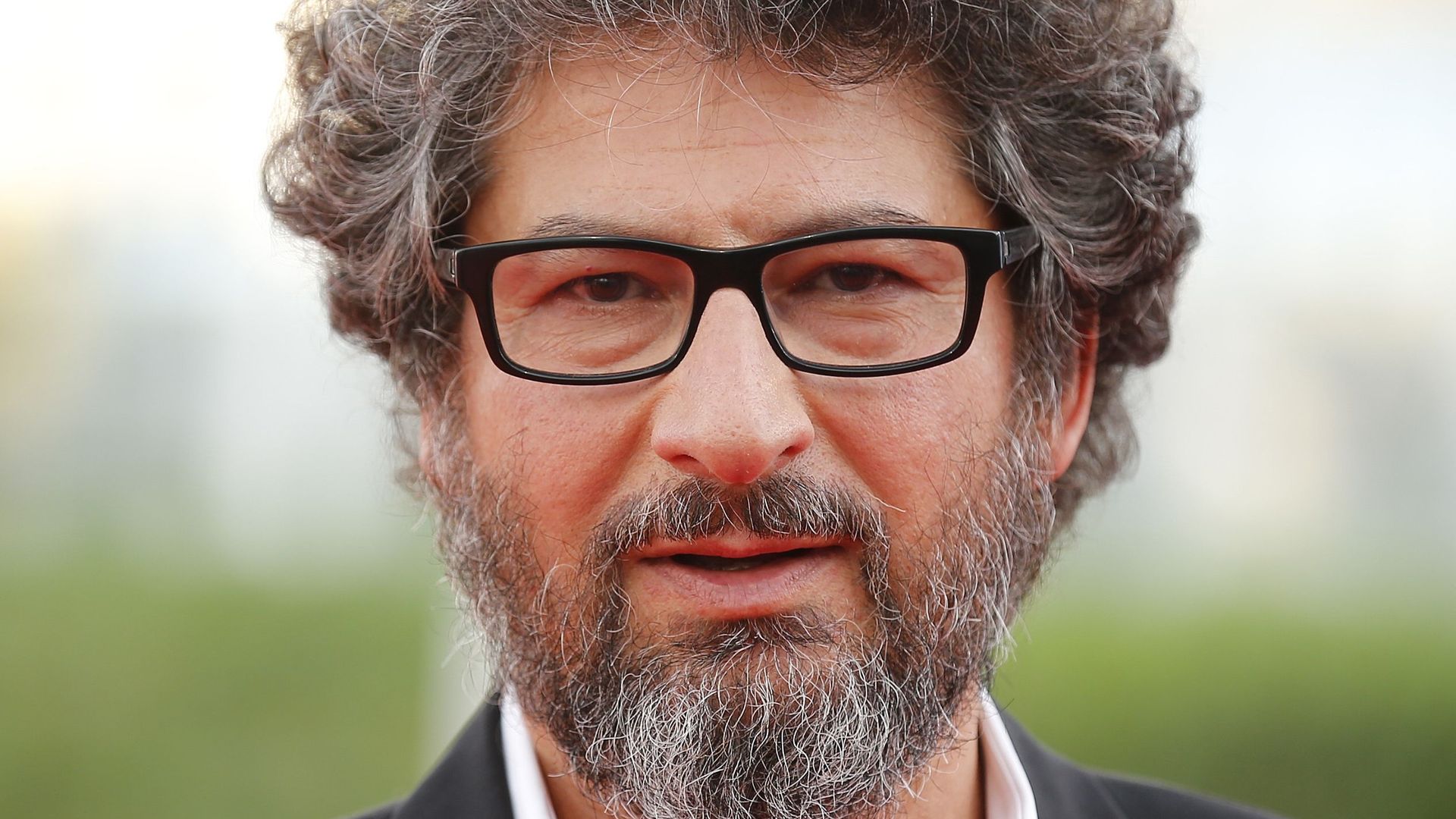 L'interview de Radu Mihaileanu pour 'L'histoire de l'amour' - RTBF Actus