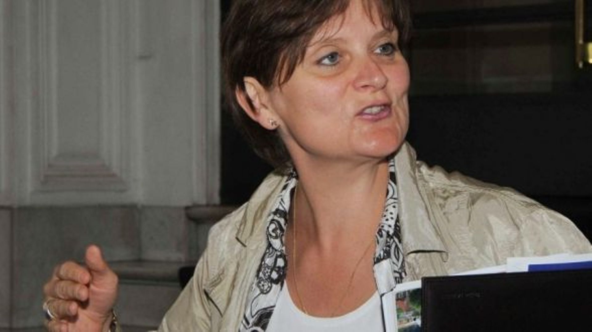 Sabine Laruelle présente la 'SPRL Starter' - RTBF Actus Sabine Laruelle présente la 'SPRL Starter' - RTBF Actus