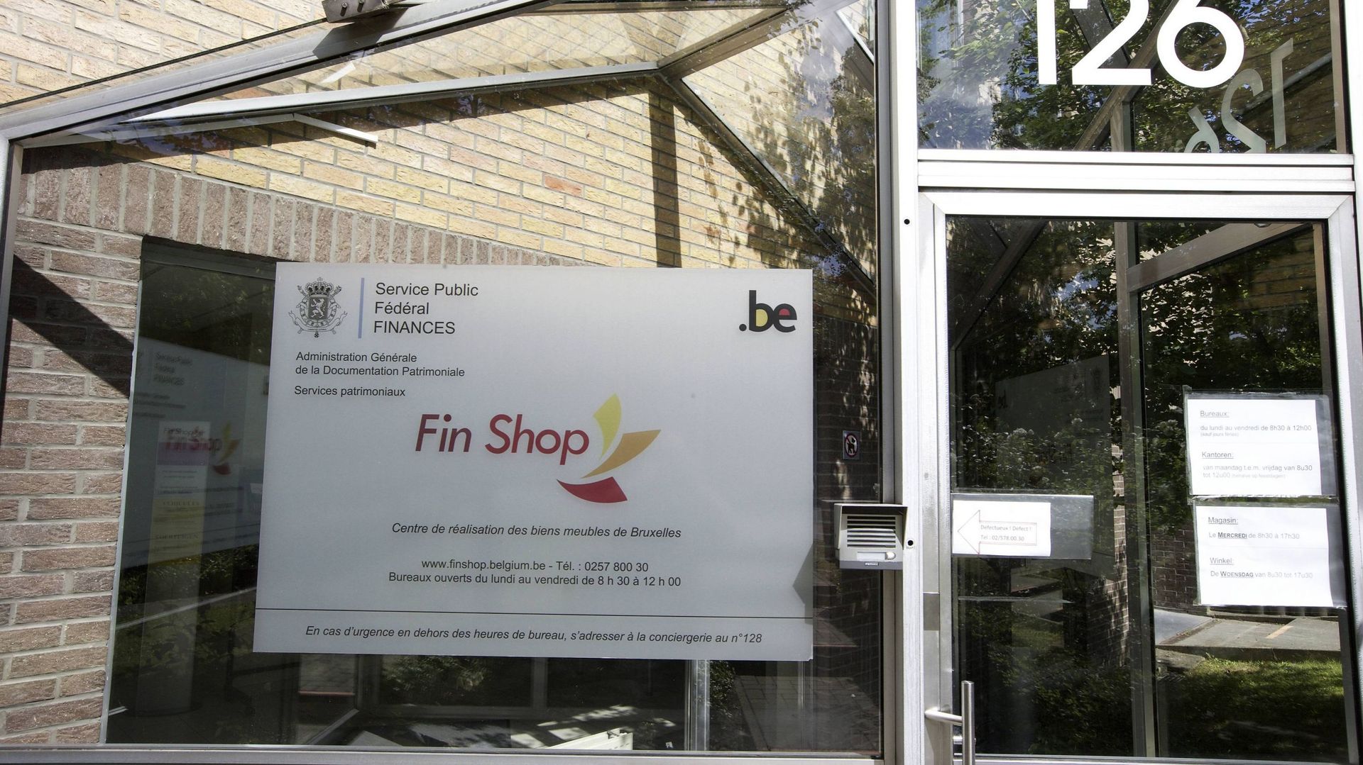 La vente publique organisée par Fin Shop a rapporté près de 120.000 ...