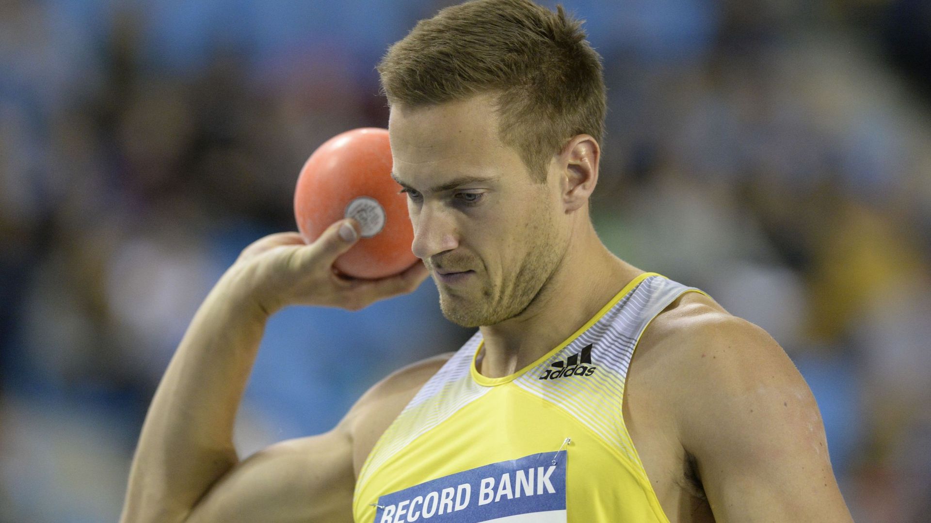 Van Alphen relativement content de son retour en compétition - RTBF Actus