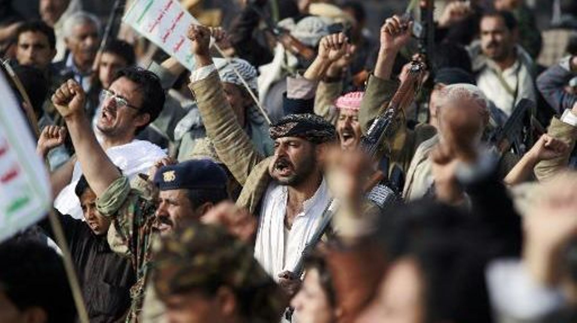 Yémen: raids intenses de la coalition arabe sur Sanaa, fuite des habitants