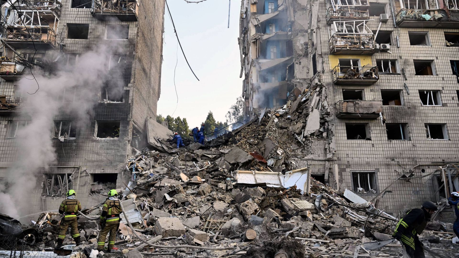 Guerre en Ukraine : le bilan des frappes russes sur Kiev dans la nuit de lundi à mardi s ...