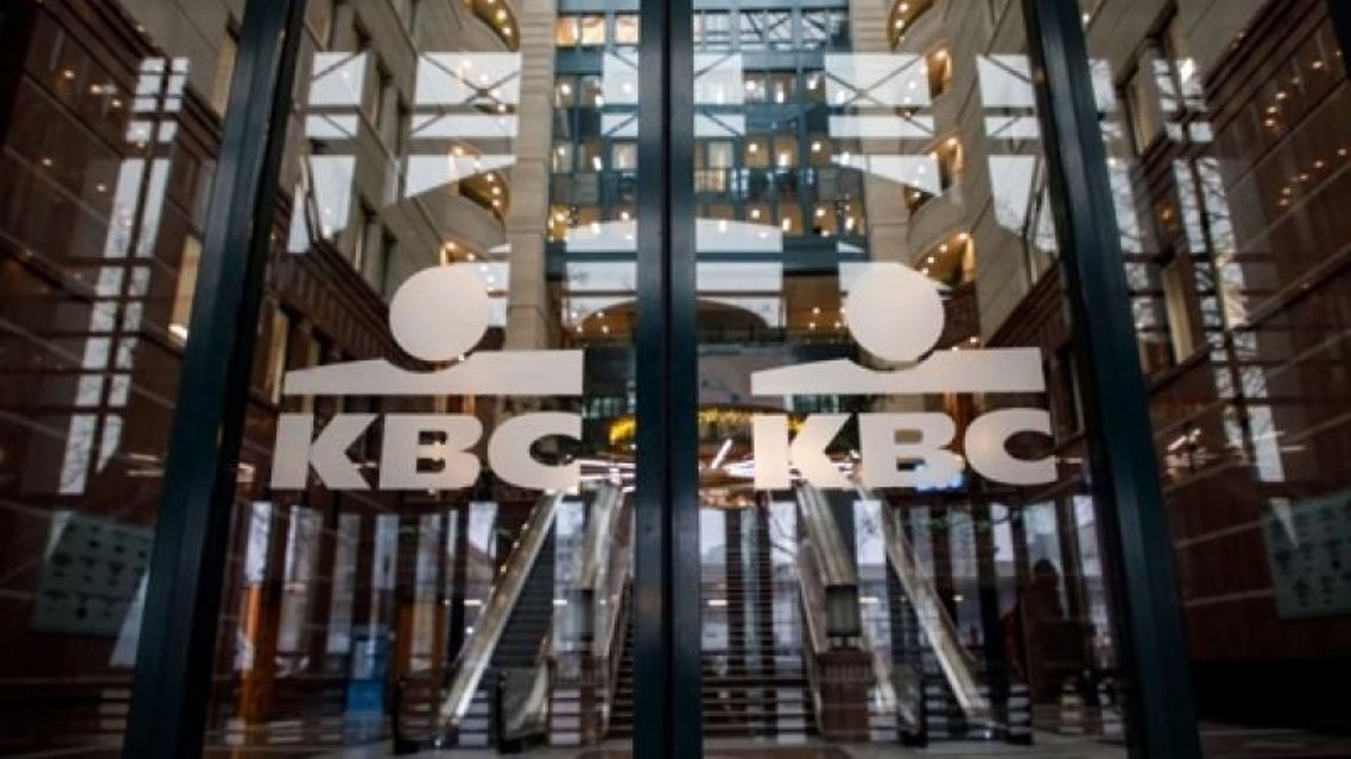 Comptes d’épargne réglementés : KBC, KBC Brussels et CBC abaissent les ...