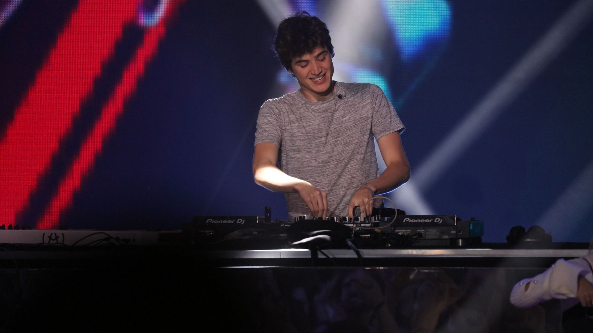 Henri PFR est le grand gagnant des D6bels Music Awards 2018 - RTBF Actus