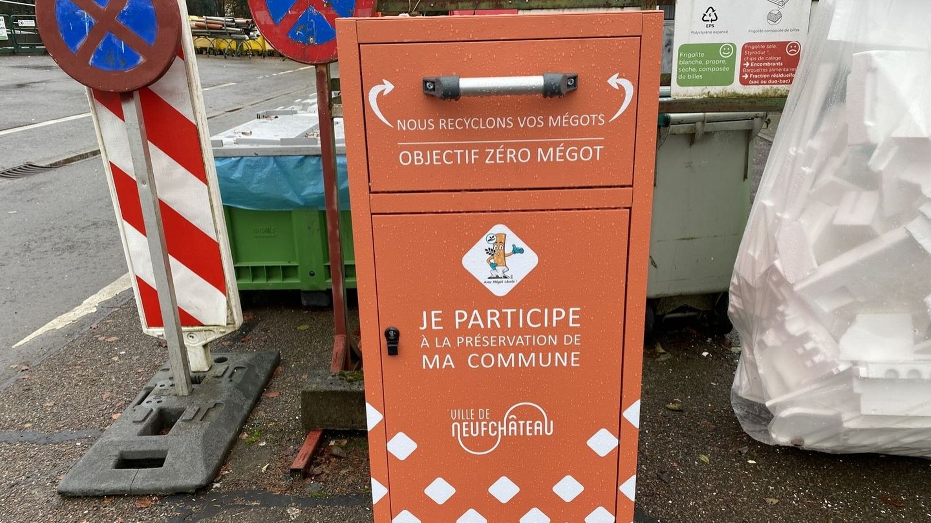 Neufchâteau : collecte et recyclage des mégots de cigarettes - RTBF Actus