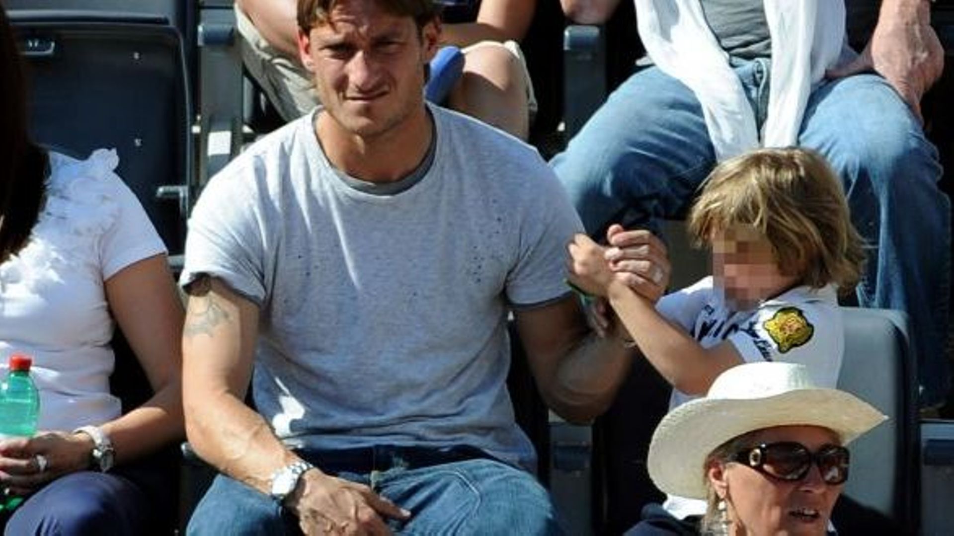 Totti forfait pour le derby romain - RTBF Actus