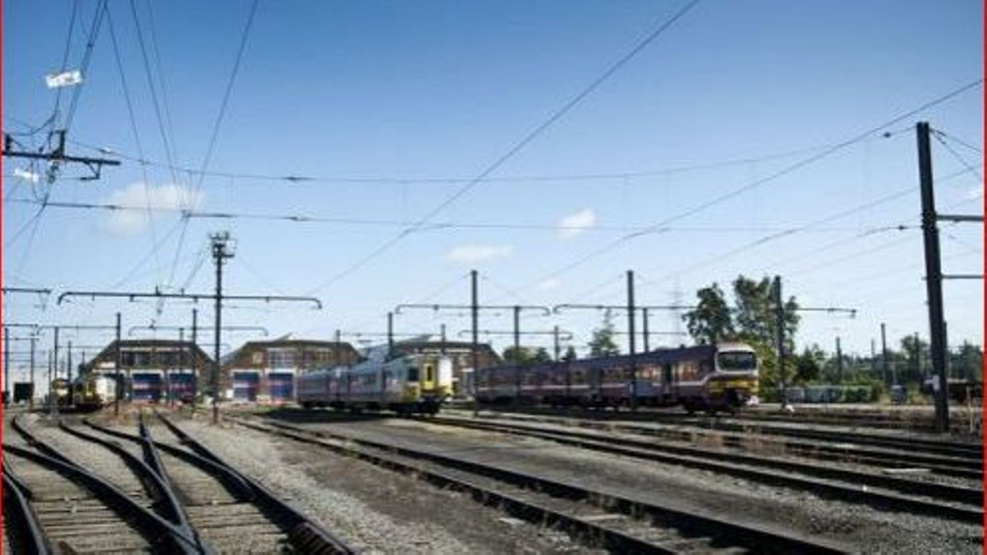 RER: Réseau Express Régional ou Réseau En Retard ? - RTBF Actus