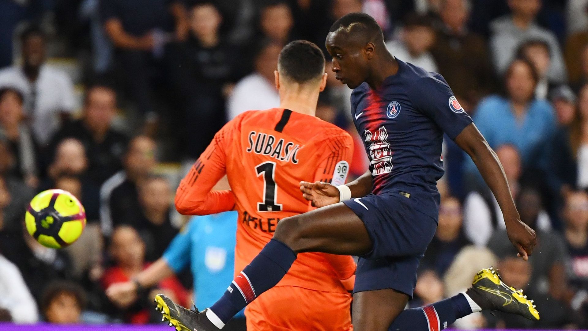 Moussa Diaby transféré du PSG au Bayer Leverkusen - RTBF Actus