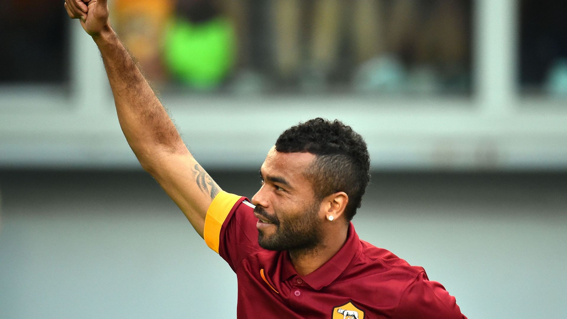 Ashley Cole rejoint Gerrard et Van Damme à Los Angeles - RTBF Actus