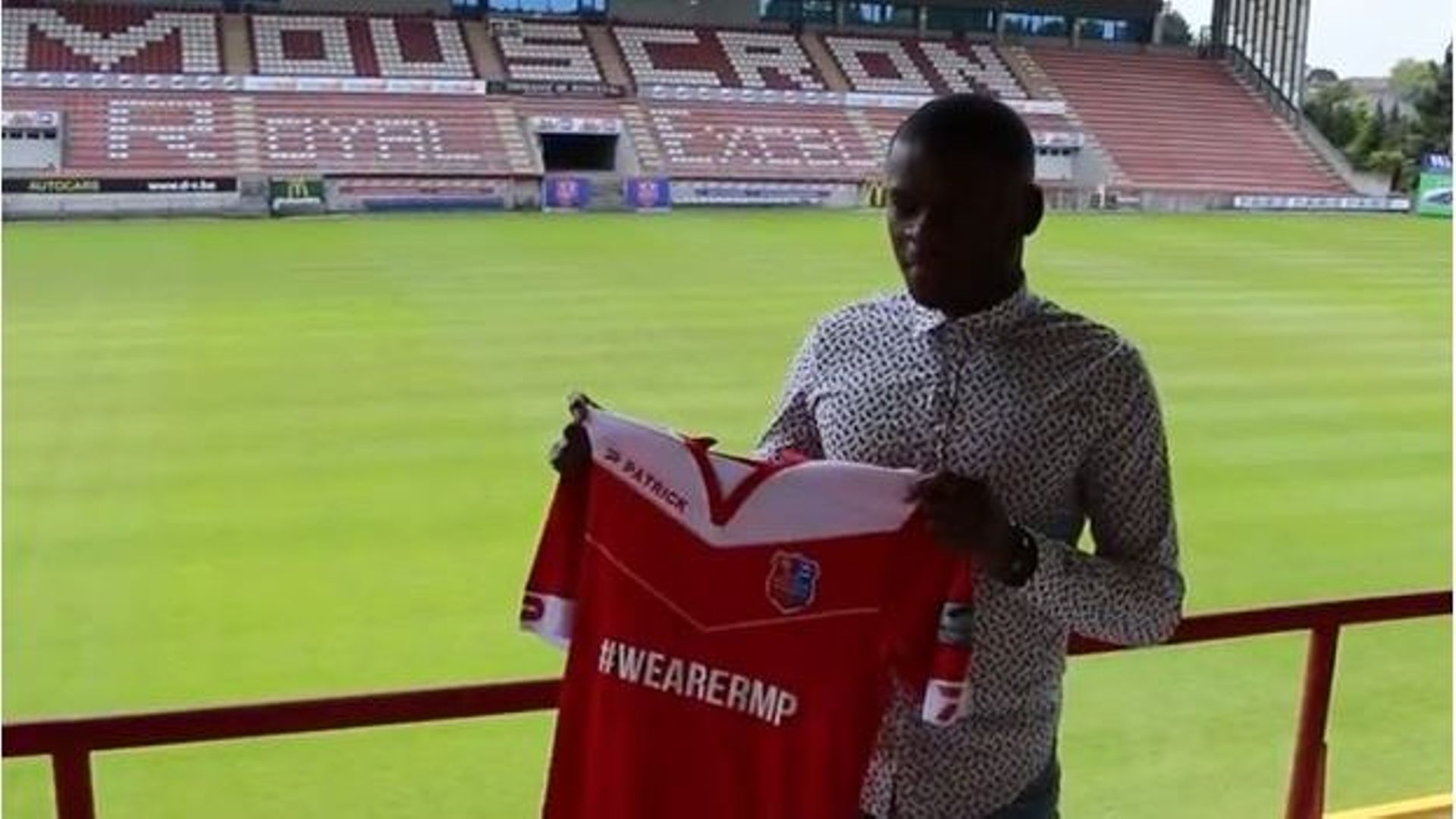 Aristote Nkaka signe à Mouscron-Péruwelz - RTBF Actus