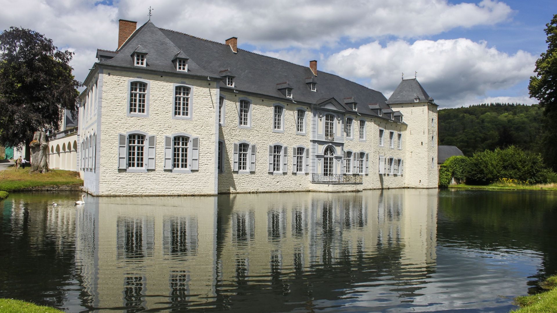 Province de Namur : visite des jardins à la française du château de ...