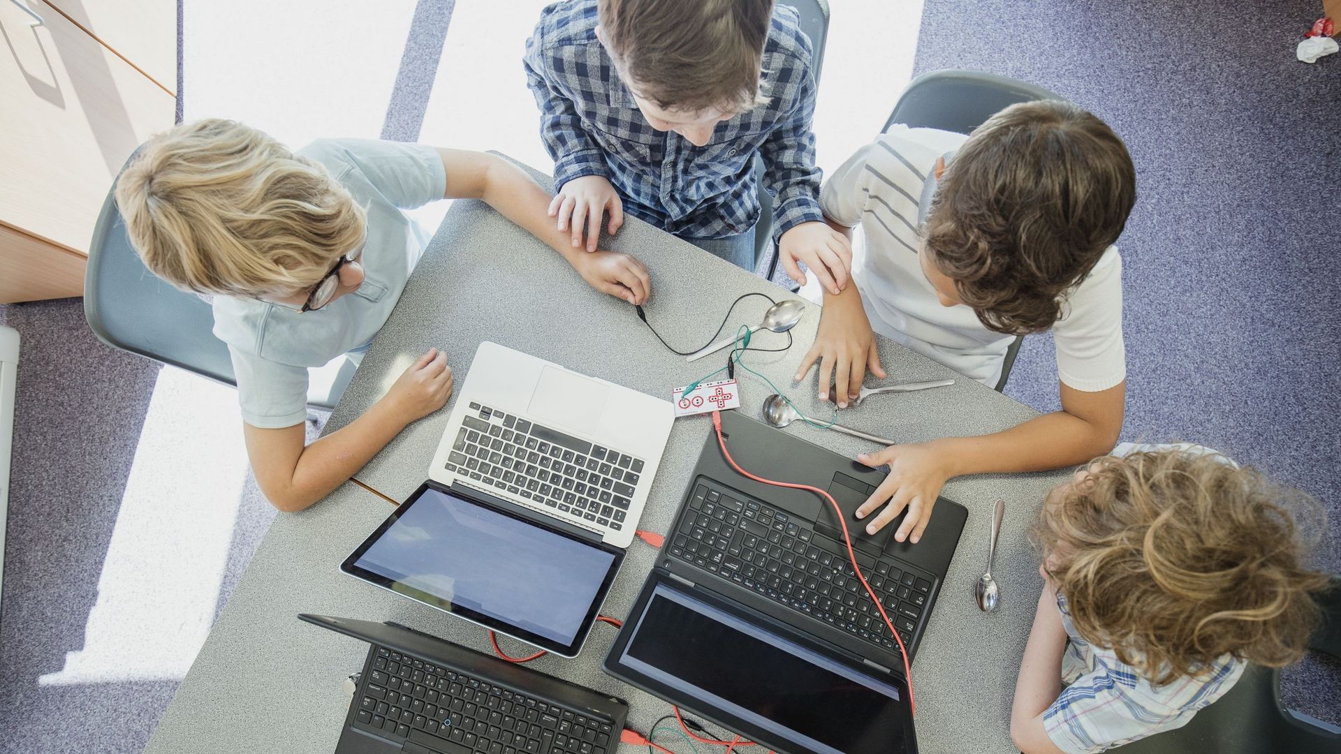 The Voice Kids : Raph Lana scotche le jury avec sa reprise française de ...