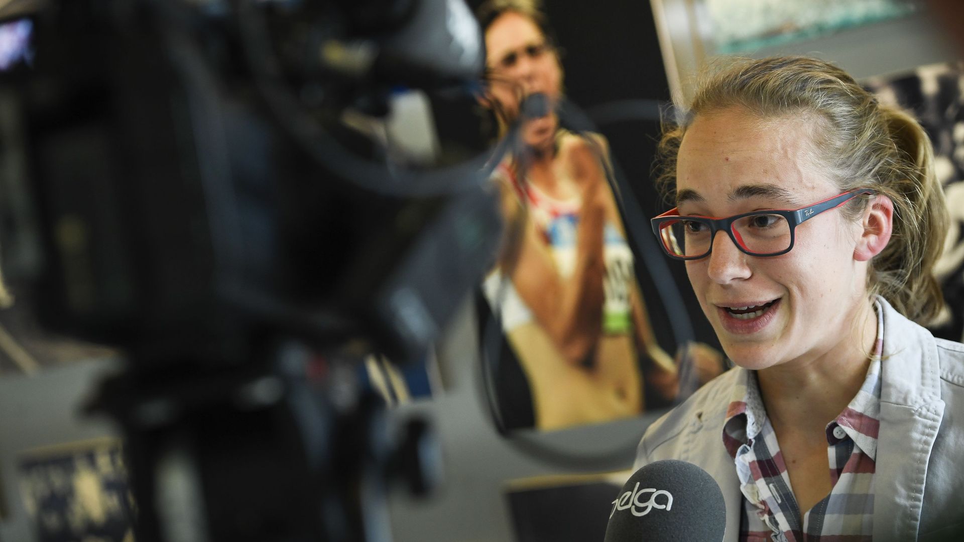 Une arbitre belge au sifflet pour la finale dames Pays-Bas - Grande ...