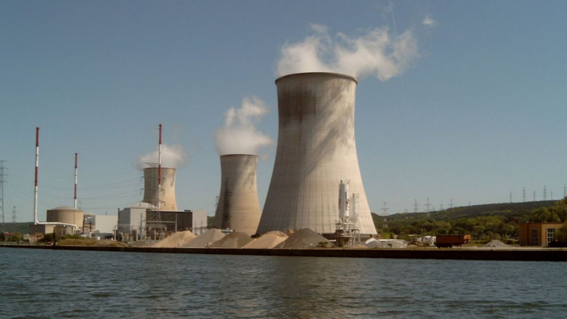 Le redémarrage de Tihange 3 avancé au 26 août - RTBF Actus